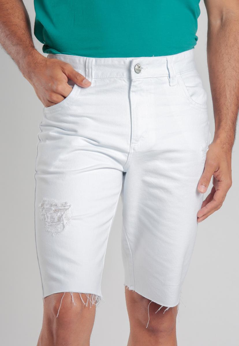 Bermuda masculina slim branca, confeccionada em tecido com construção ...