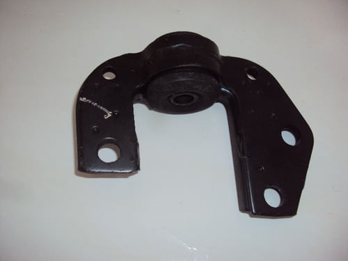 Corsa Hatch Sedan Suporte Da Barra Tensora Lado Direito Gm - Carrefour