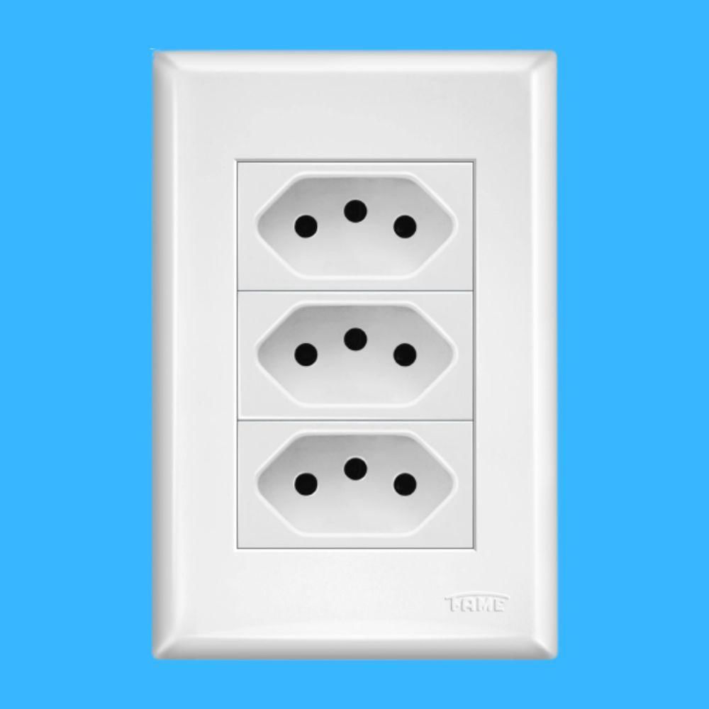 Evidence 3 Seções De Tomada 20aom Placa - Carrefour