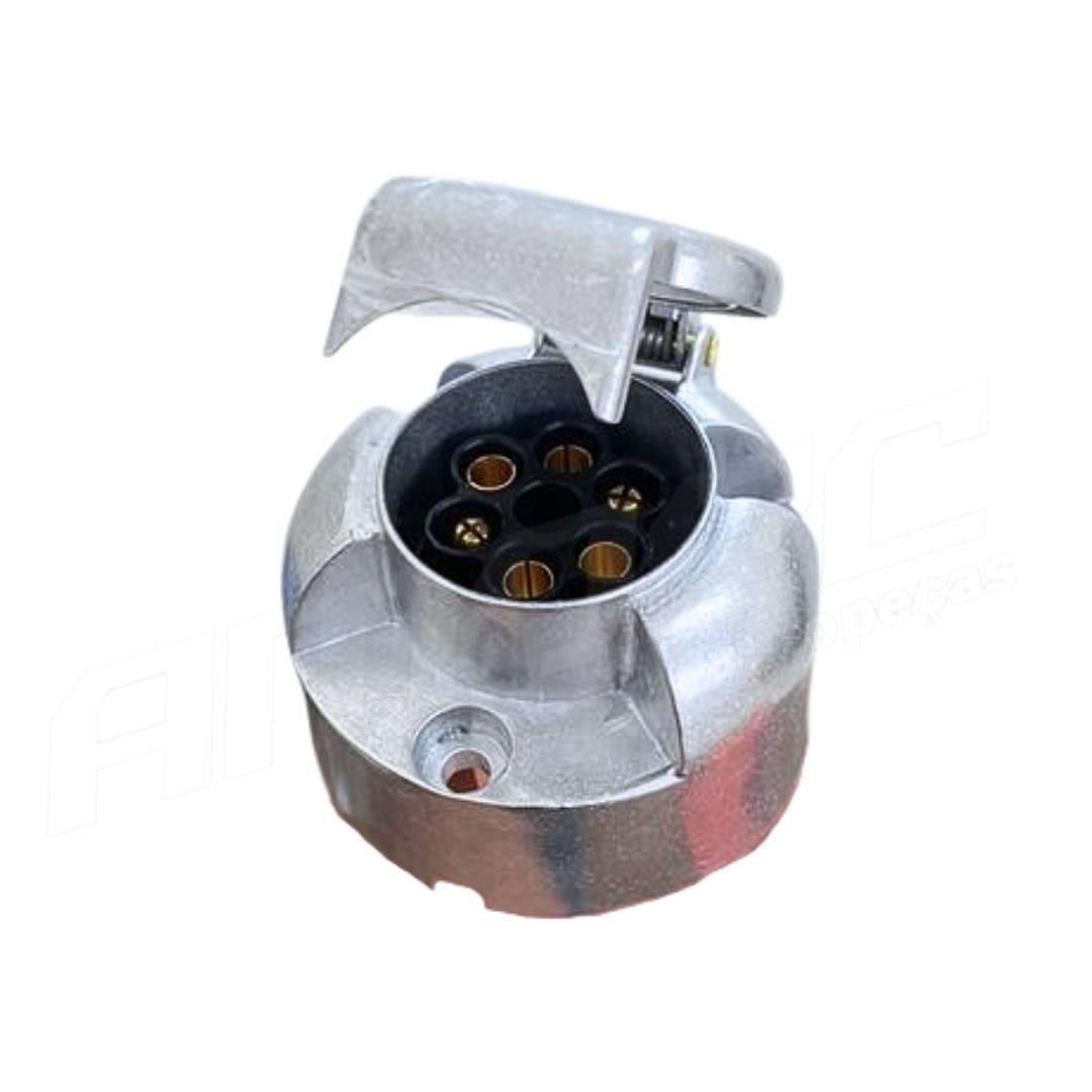 Tomada Engate Redonda 6 Polos Alumínio 12/24v - Carrefour