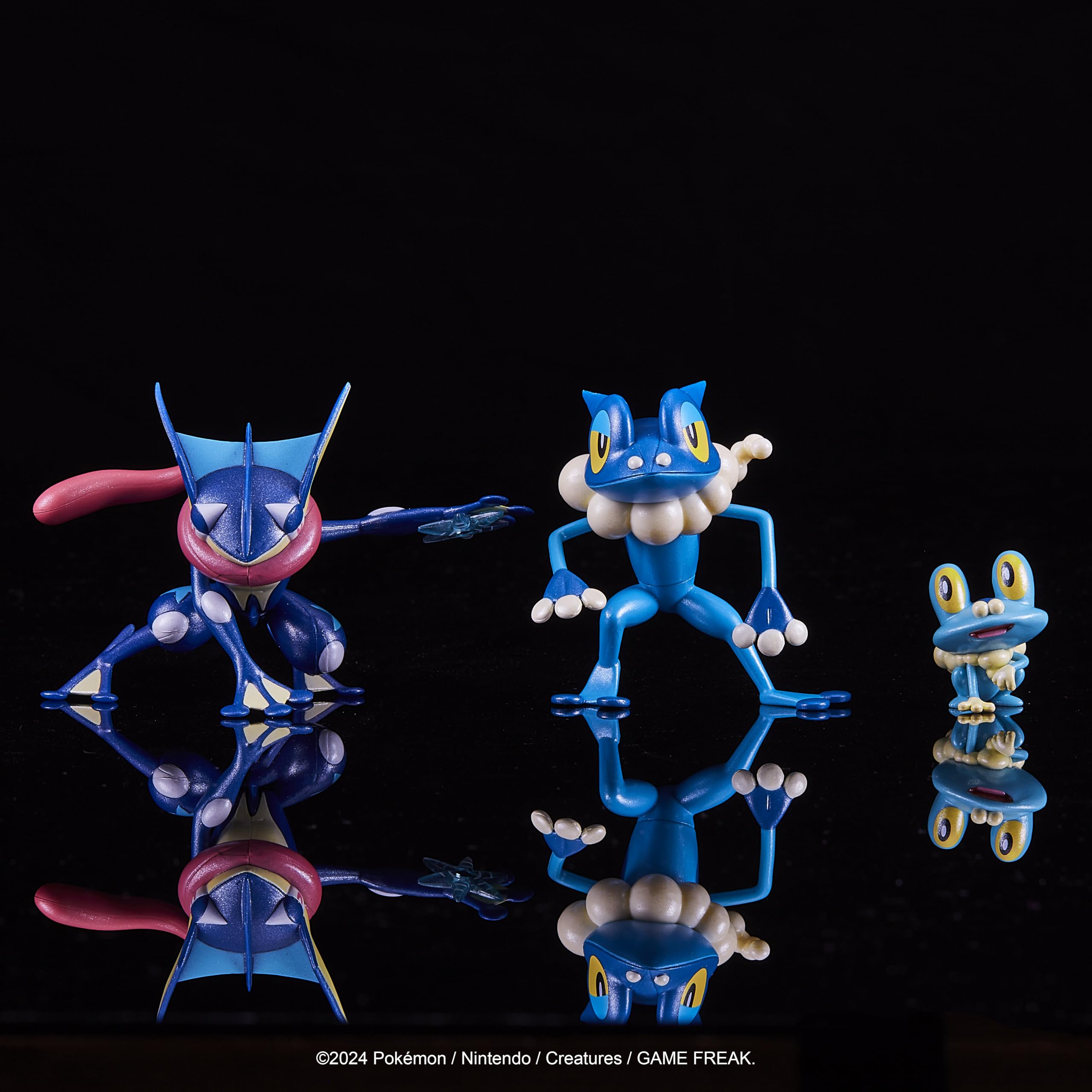 Conjunto De Figuras Pokémon Select Evolution Pack Froakie Frogadier ...