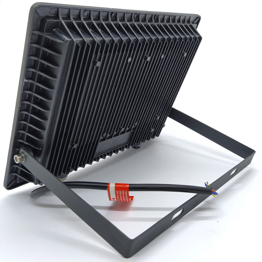 Refletor Led 100w 6500k IP65 8.900LM Blumenau. Características ...