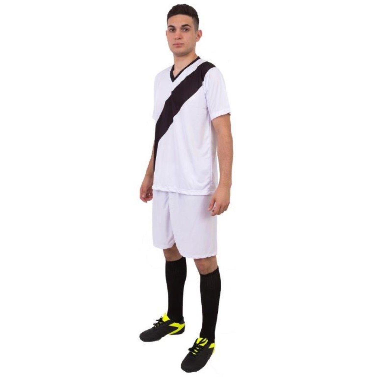 Uniforme Completo Peru 20 de Linha e 2 Goleiros Ref 9553 - Carrefour ...