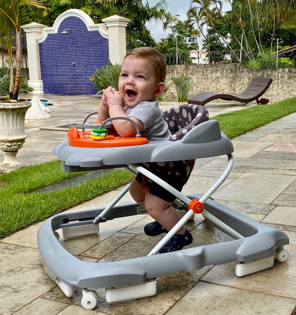 Andador Torino Estrela Galzerano Cinza - Carrefour