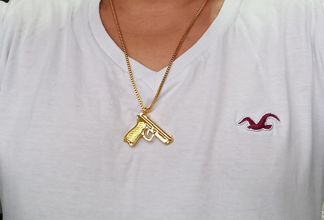 Colar Grande Dourado - Carrefour