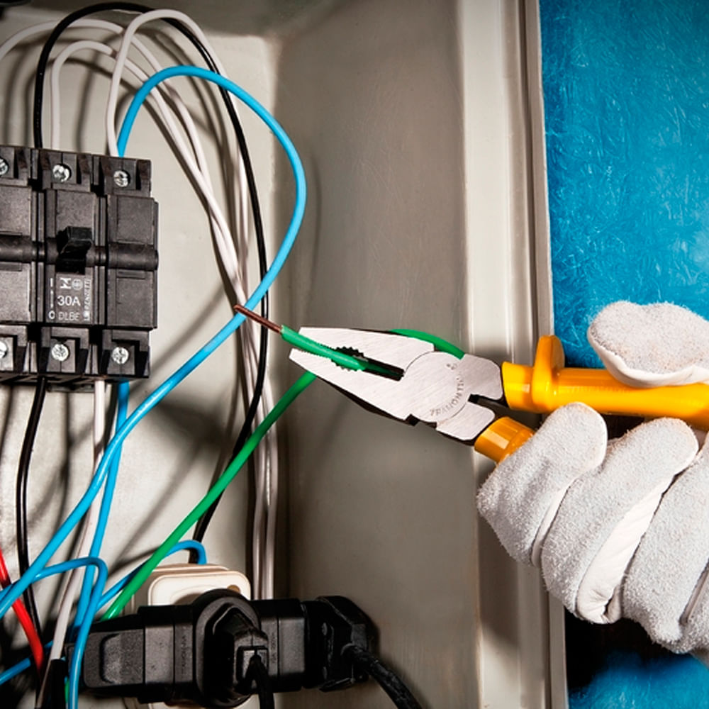 Alicate universal 8' em aço carbono - Tramontina - Carrefour - Carrefour